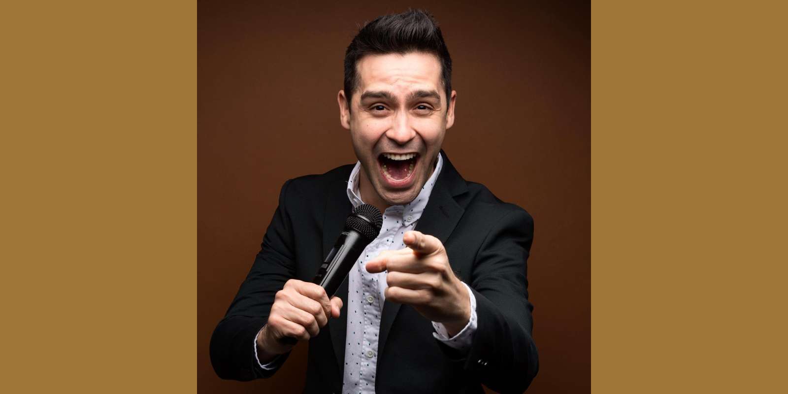 Arturo Manzo Comediante ¡Contrata tu fecha!⭐️⭐️⭐️⭐⭐️